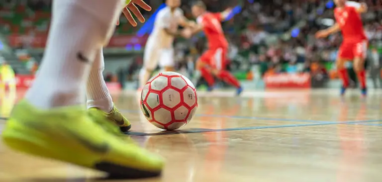 Futsal rules - Learn them all in this complete guide [2023]