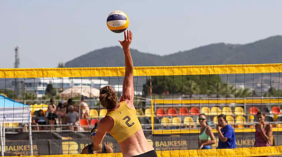 Beach volleyball: rules, match duration, equipment and more