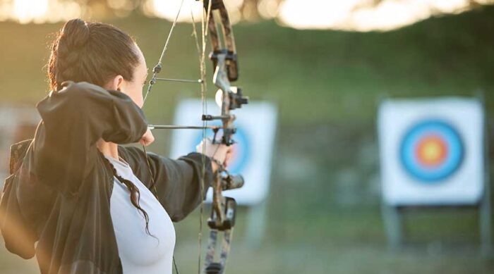 Archery: origins, equipment, rules and shooting techniques