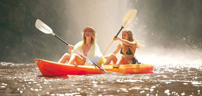 Types and modalities of canoeing: speed, slalom and more