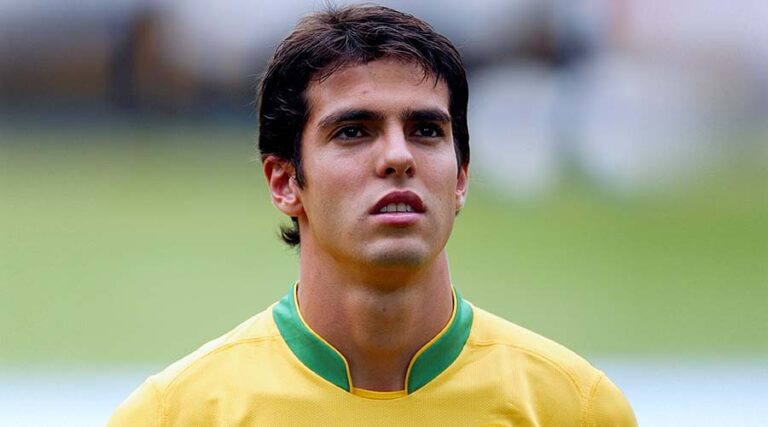 A historic journey: discover the 10 greatest Brazilian midfielders of ...