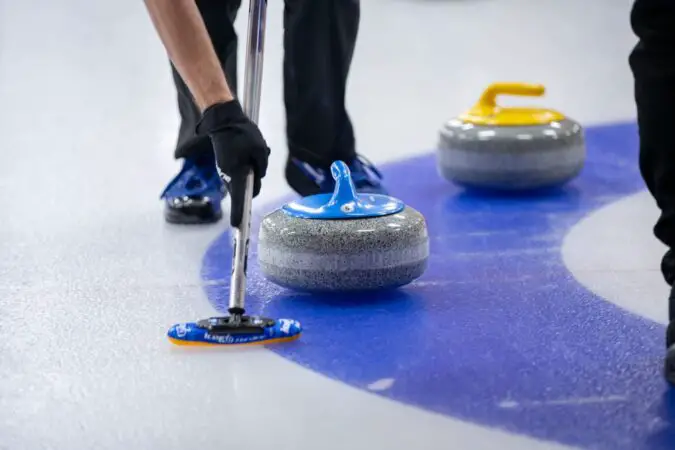 Curling rules: place of play, duration, sweep and more