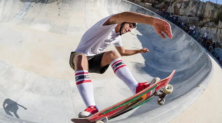 Skateboarding: history, rules, equipment and championships
